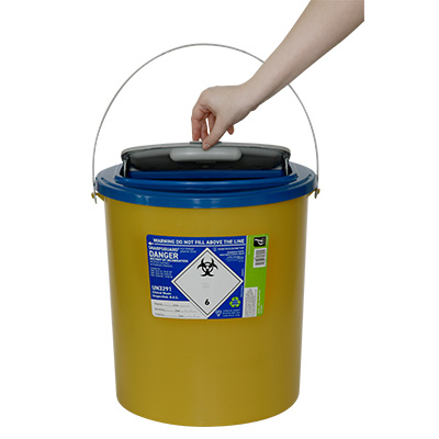 Daniels Pharmi 22L XA Sharps Bins 7pk - LabWorld.co.uk